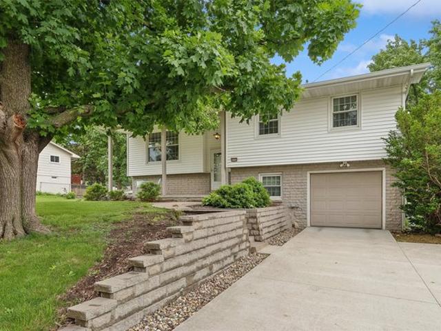 6316 Franklin Ave, Windsor Heights, IA 50324