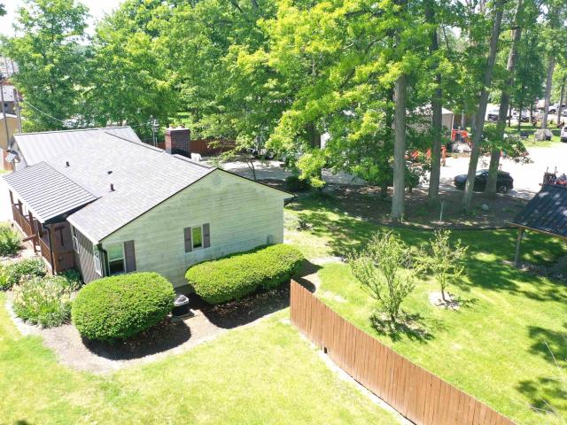 6317 Maplecrest Road