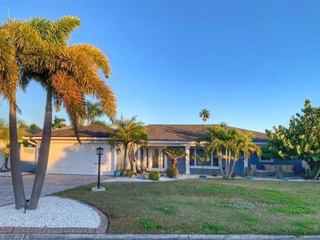 6317 Wisteria Ln, Apollo Beach, FL 33572