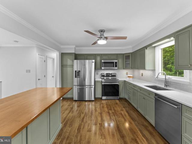 6318 Mayfield Lane