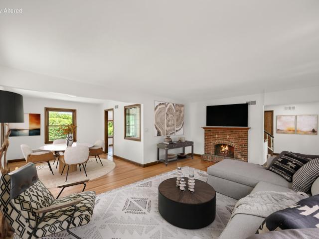 6319 N Bay Ridge Ave