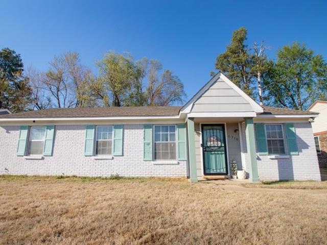 6310 Martinwood Dr, Millington, TN 38053