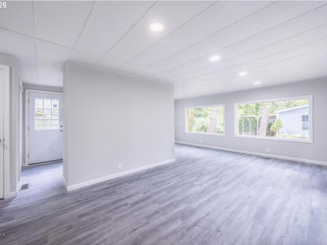 6310 n highway 101 # 19
