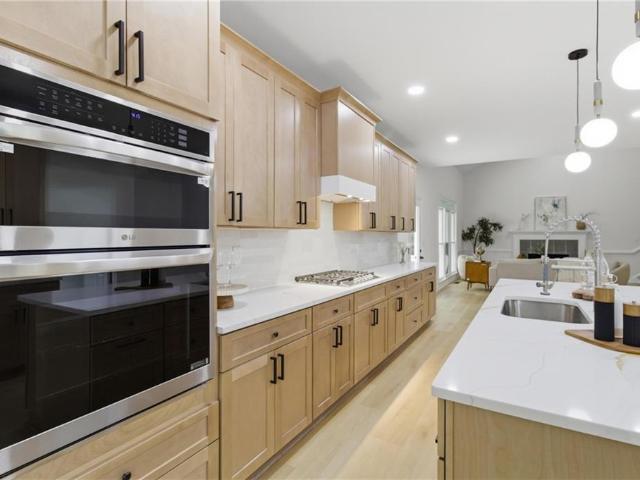 6310 Braidwood Ovrlk NW
