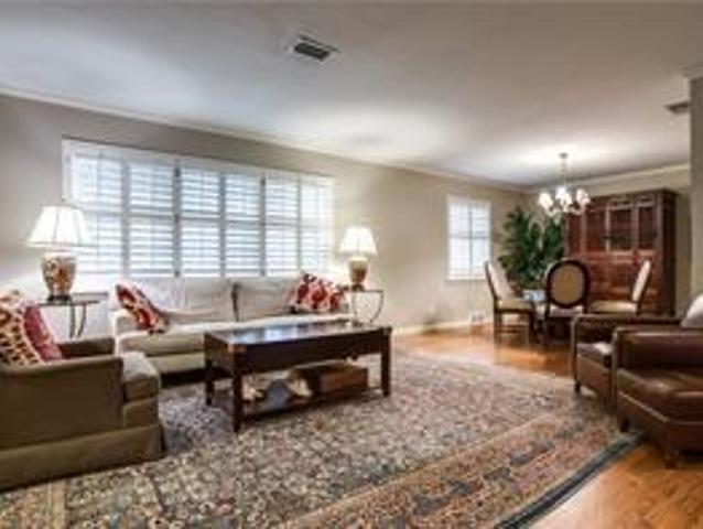 6310 Lange Circle