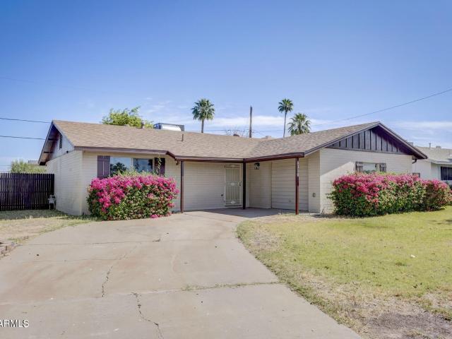 6310 W Berridge Ln, Glendale, AZ 85301 | MLS #7012 | Compass
