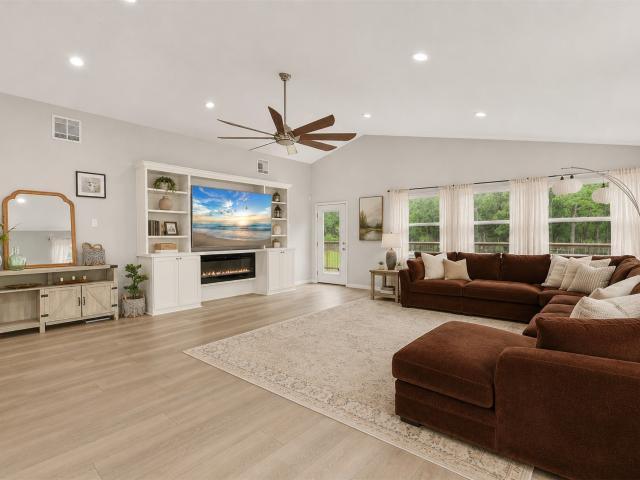 6310 Wickwillow Lane