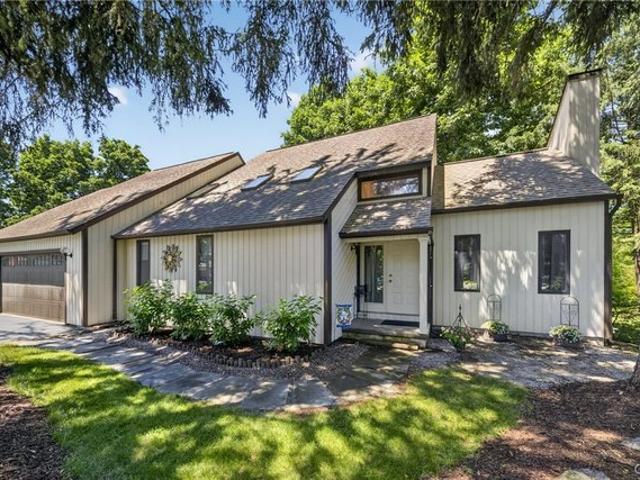 6310 Yulewood Cir, Cicero, NY 13039