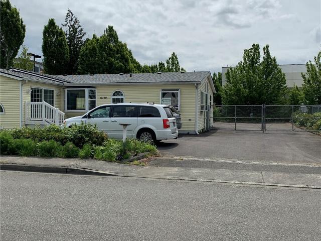 6310 18th E