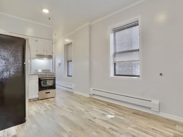 6311 Dewey Ave # 15