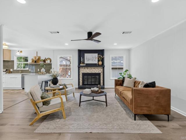 6312 Rolling Hills Dr