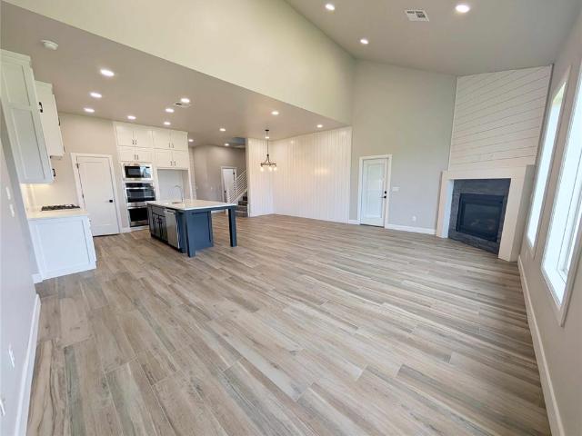 6313 NW 157th Street