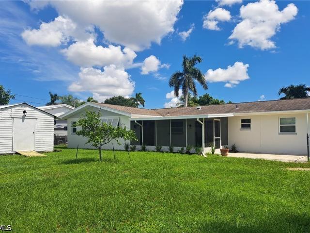 6313 St Andrews Cir S, Fort Myers, FL 33919 | MLS #2026028
