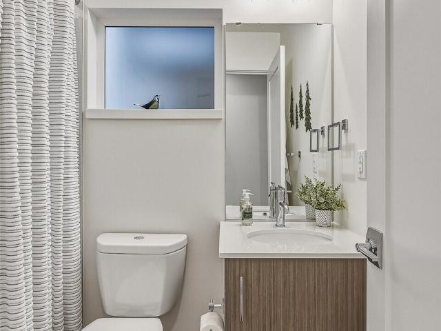 6313 9th Ave NE, Unit A, Seattle, WA 98115 | MLS #2547