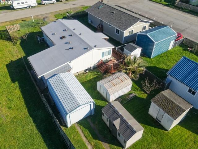 631 2ND AVE
