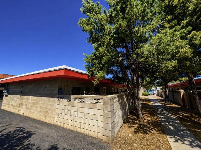 631 & 633 Mesilla Street SE