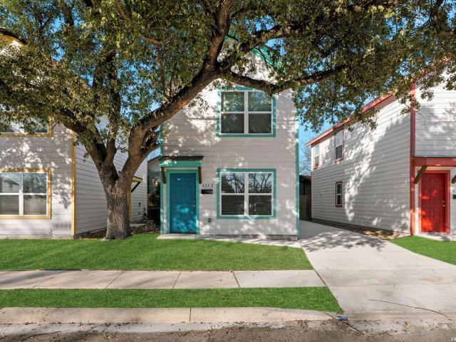 631 Carolina St, Unit 2, San Antonio, TX 78210 | MLS #1935