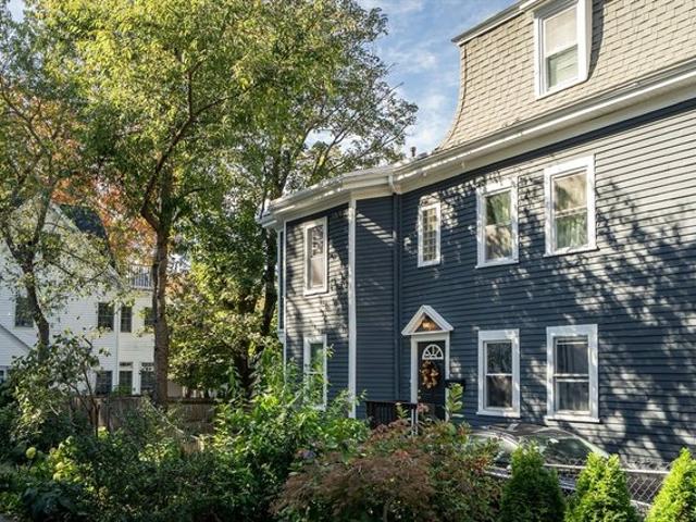 631 Chestnut Hill Ave Unit 631, Brookline, MA 02445