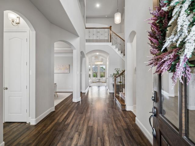 631 Aquilla Square