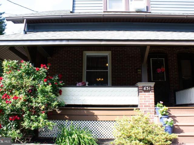 631 Buttonwood