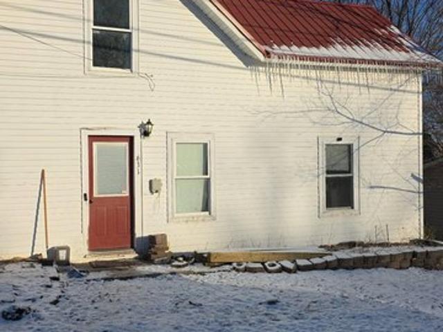 631 Gillis Ave N, Browerville, MN 56438