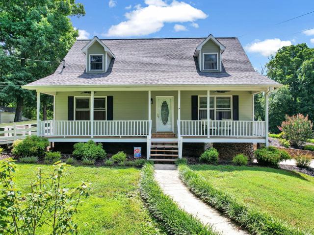 631 Harris Creek Trail SW