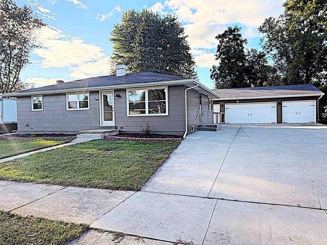 631 Idlewild St, Kaukauna, WI 54130