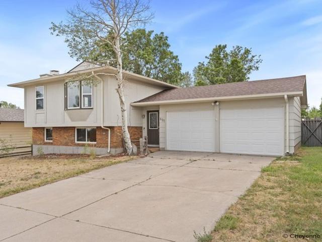 631 Lafayette Blvd, Cheyenne, WY 82009