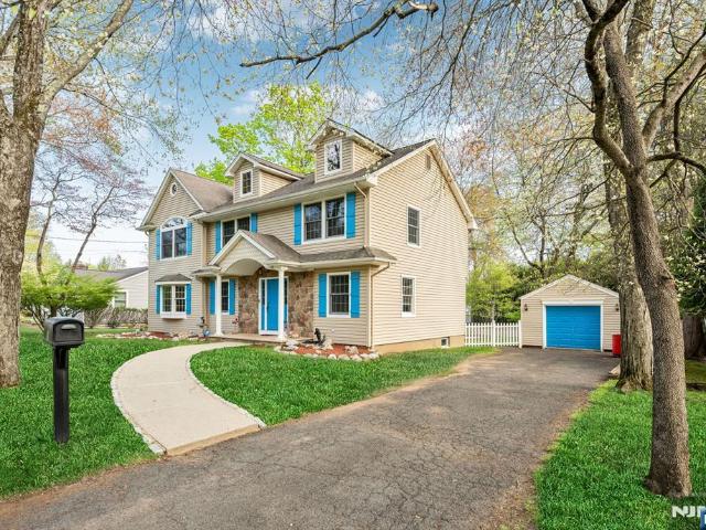 631 Montview Place