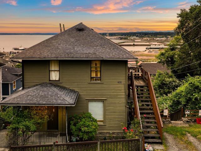 631 N forest Street