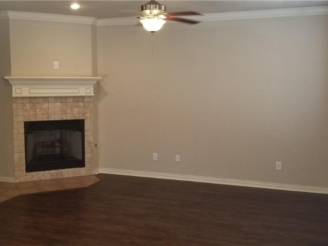 631 N Longfellow Lane