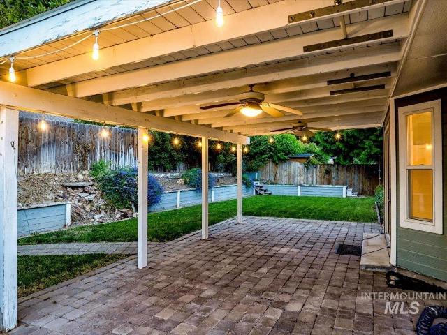 631 N Stierman Way