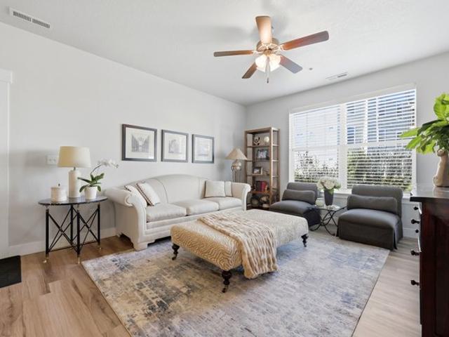 631 N Sun Peak Dr, Vineyard, UT 84059