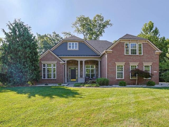 631 Polo Woods Dr, Union Township, OH 45244