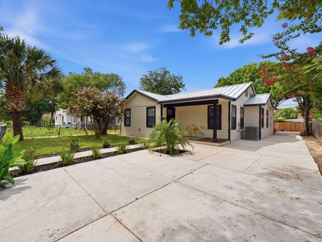 631 W Olmos Dr, San Antonio, TX 78212