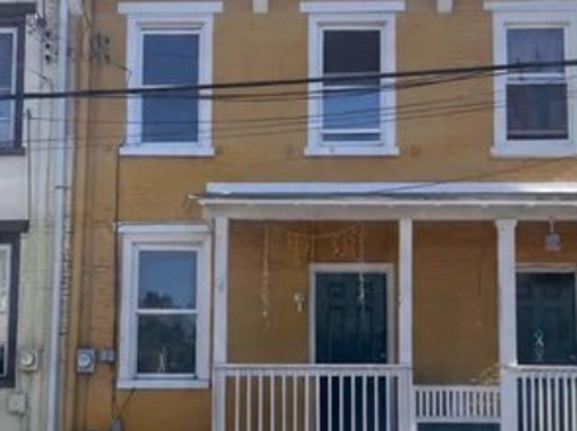 631 W Race St, Pottsville, PA 17901