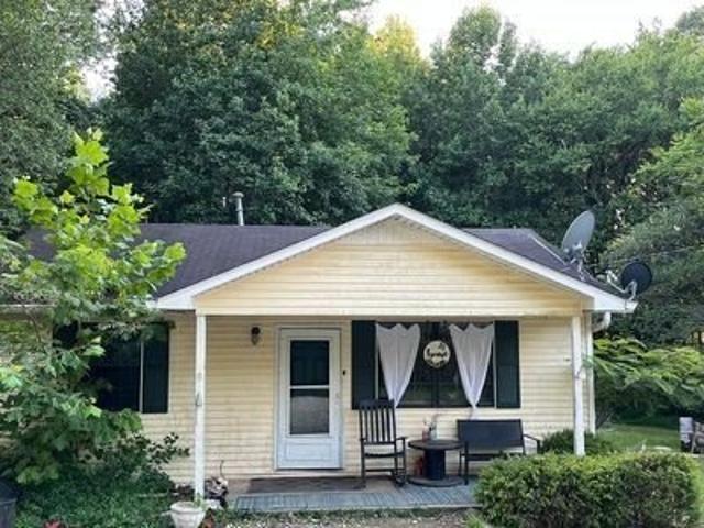 631 Wren Ave, Camden, TN 38320