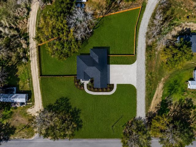 6324 N Highway 17