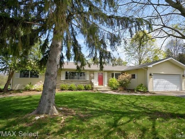 6324 Calkins Rd, Flint, MI 48532
