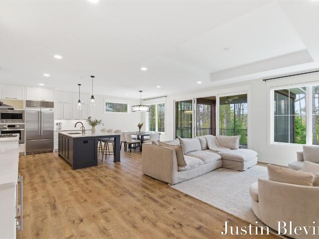 6324 Lamppost Circle # 10