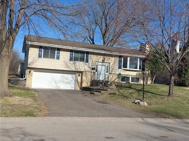6325 Halifax Ave S, Edina, MN 55424