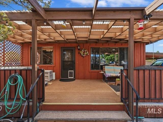 6325 W Overland Rd, Meridian, ID 83642
