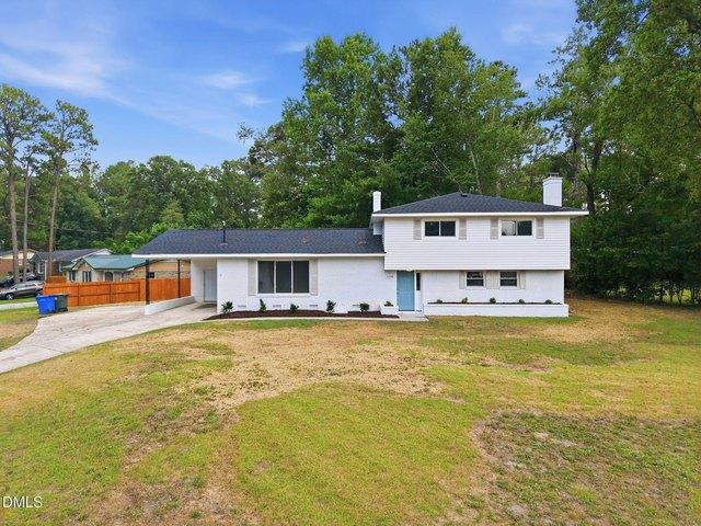 6326 Cool Shade Dr, Fayetteville, NC 28303