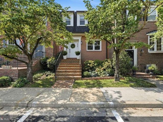 6328 Golf Course Sq, Alexandria, VA 22307