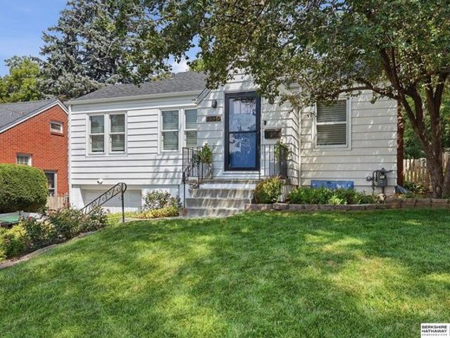 6328 William St, Omaha, NE 68106