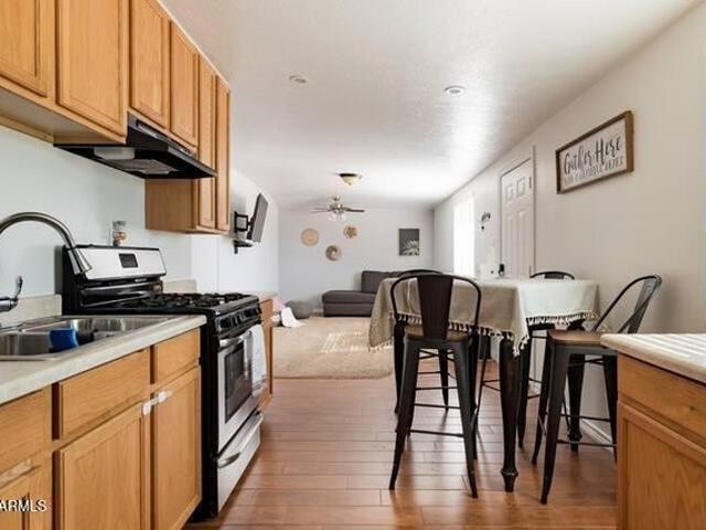 6320 W Mitchell Dr, Phoenix, AZ 85033
