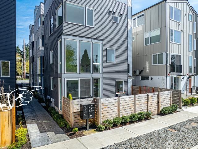 6320 41st Ave SW, Unit B, Seattle, WA 98136 | MLS #2496