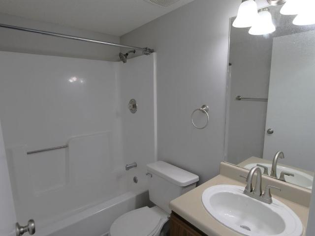 6320 6410 South 72nd Street 1 Bedroom Apartment for Rent at 6320 S 72nd St, Ralston, NE 68127