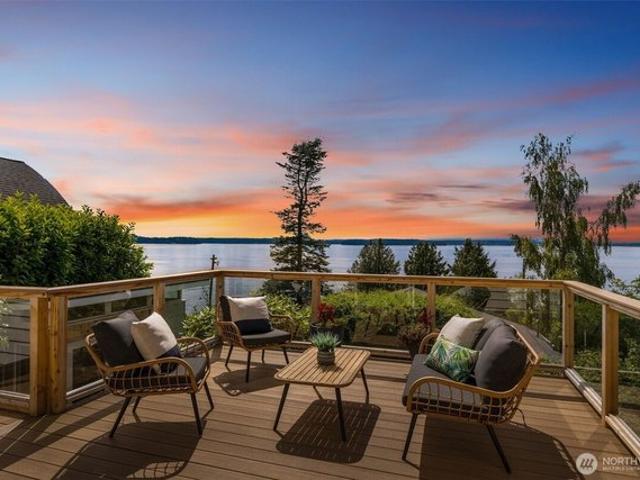 6321 Atlas Pl SW, Seattle, WA 98136