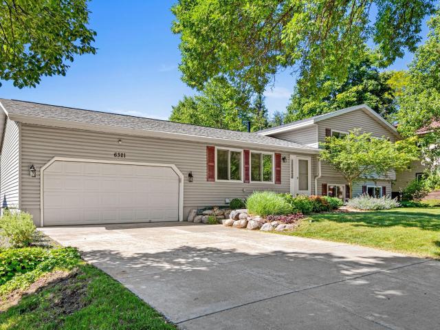 6321 Edgemont Circle N